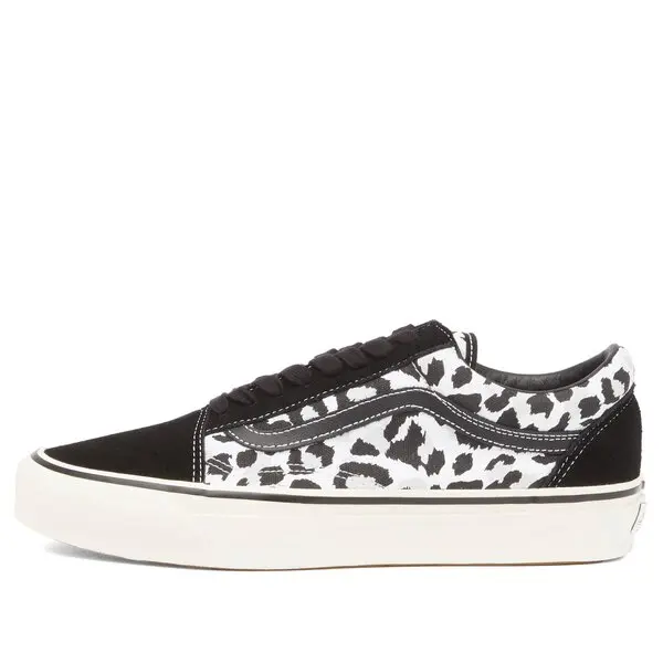 Vans Lx Old Skool Leopard Sneakers In Leopard Black/White